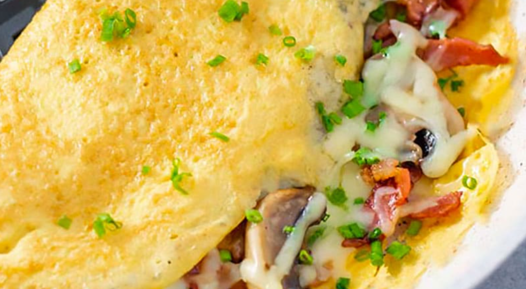 Bacon & Cheese Omelette | AgOnline